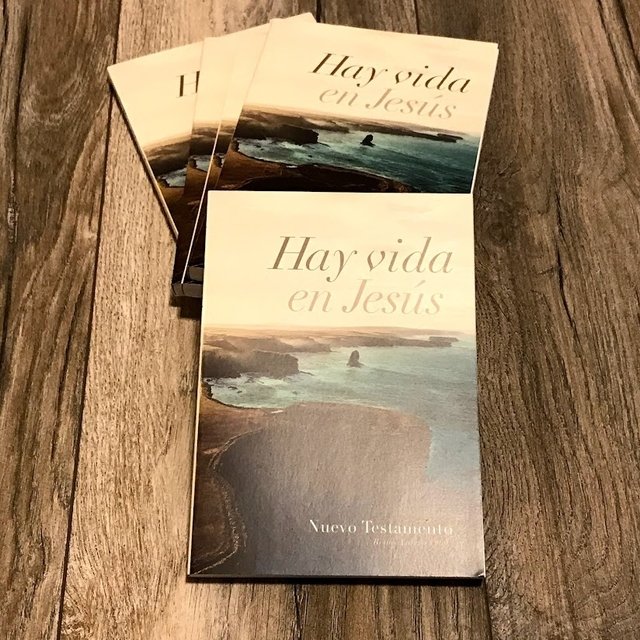 Nuevo Testamento - Hay vida en Jesus - RVR 1960 Nuevo Testamento - Hay vida en Jesus - RVR 1960