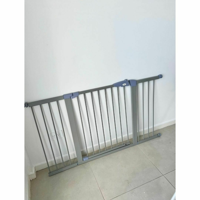 Puerta De Seguridad Sleek Pick - Minis Marketplace Puerta De Seguridad Sleek Pick - Minis Marketplace