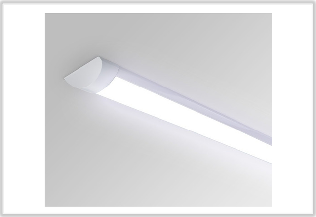 LUMINÁRIA LINEAR LED 40W 1,20CM 4000K 3700LM