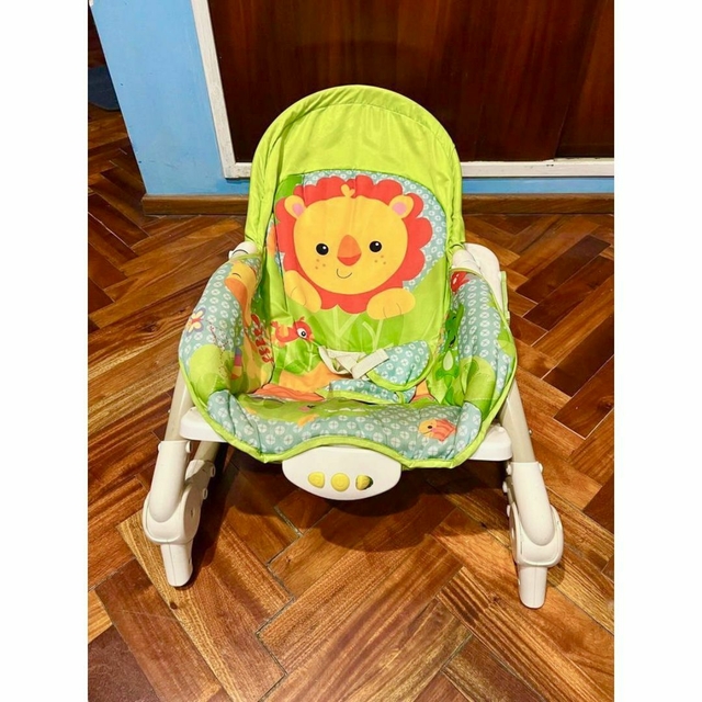 Silla Mecedora Bebesit - Comprar en Minis Marketplace Silla Mecedora Bebesit - Comprar en Minis Marketplace